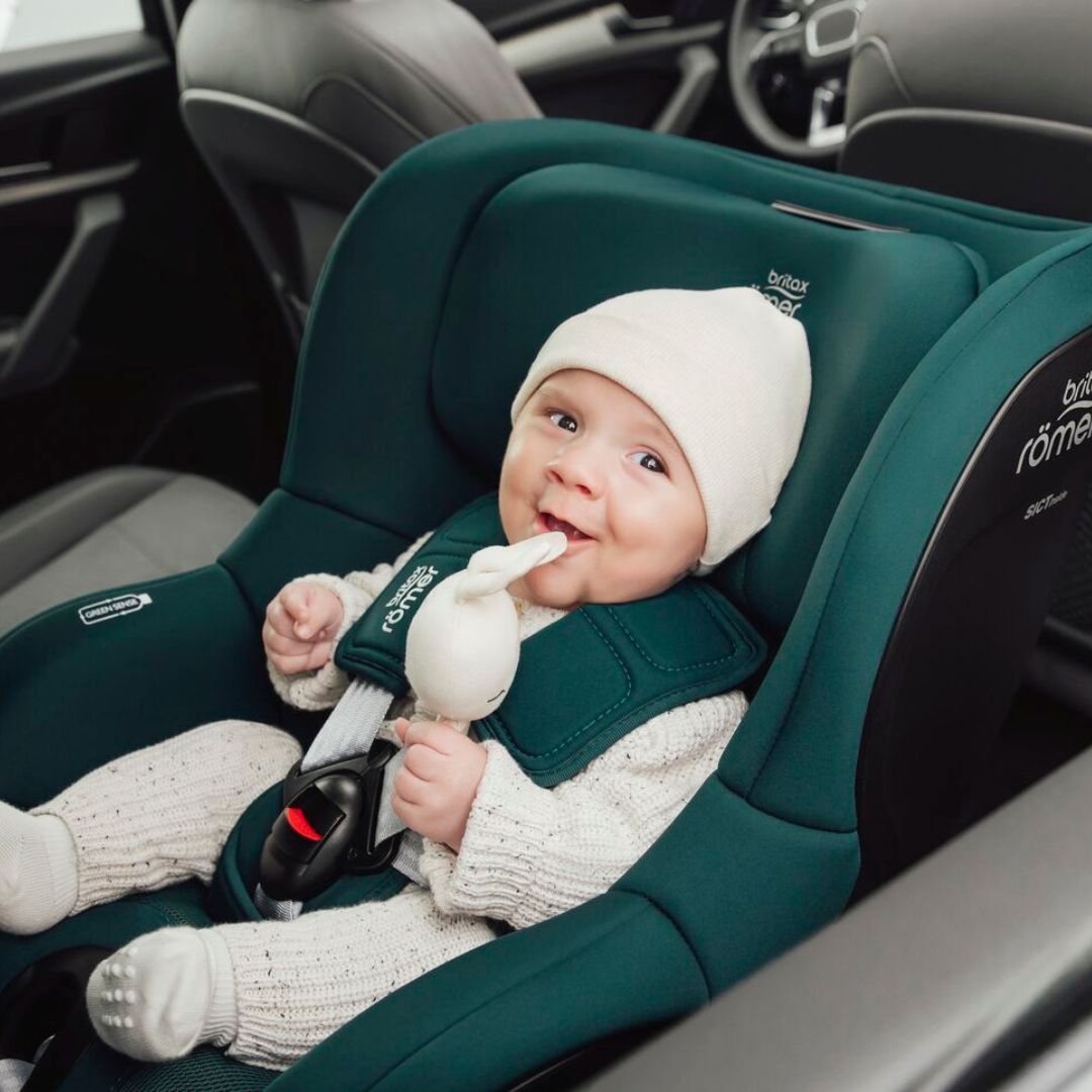 Britax Dualfix Pro M bilbarnstol Classic Deep Black Pyret & Snäckan