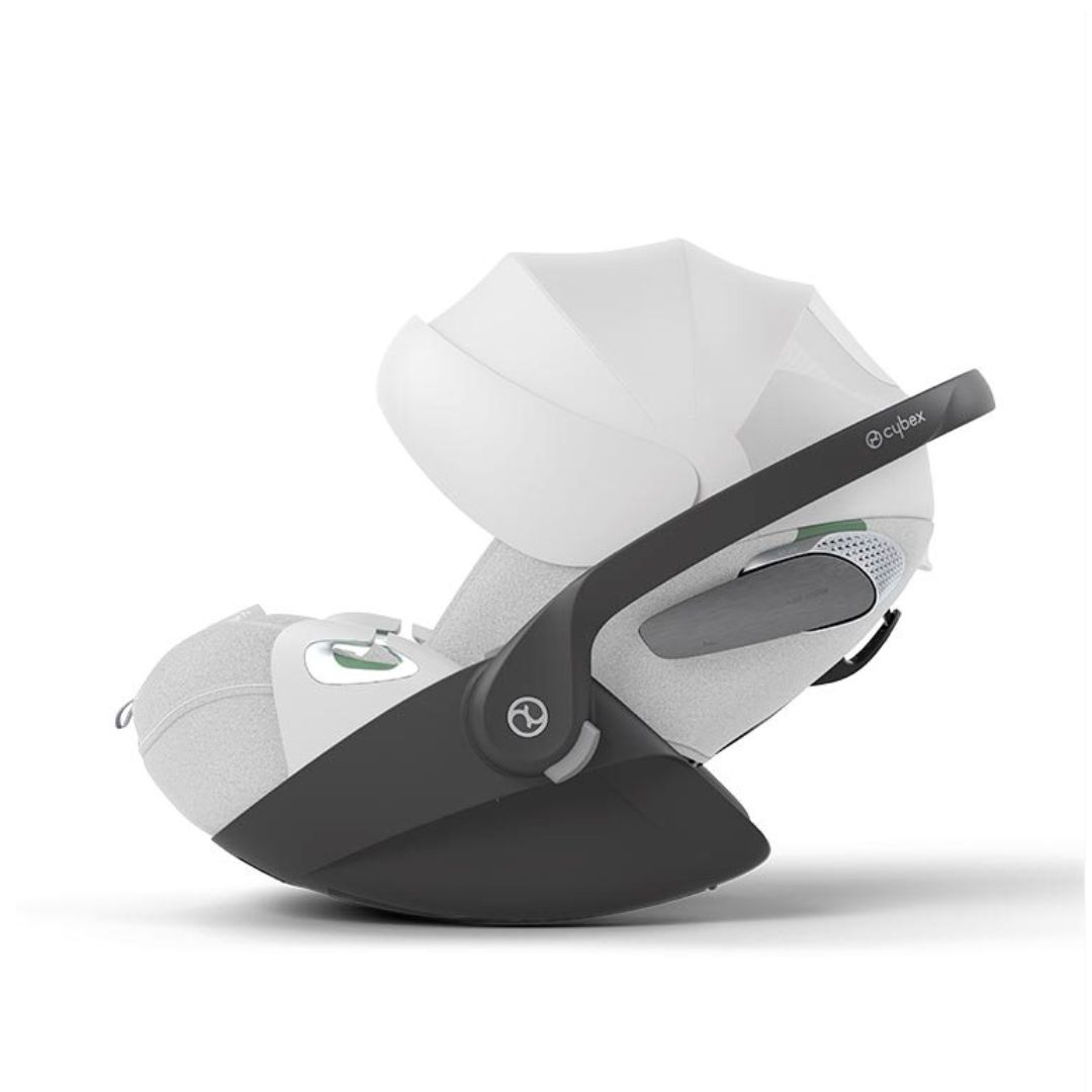Cybex Cloud T I-Size Plus Platinum White babyskydd Pyret & Snäckan