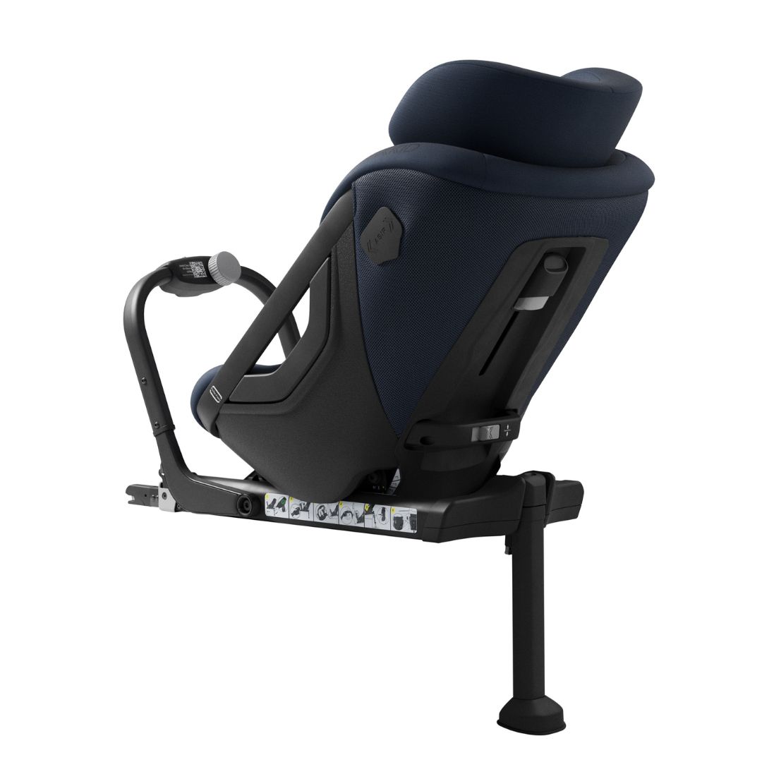 Axkid ONE 3 isofix bilbarnstol Blå . Pyret & Snäckan